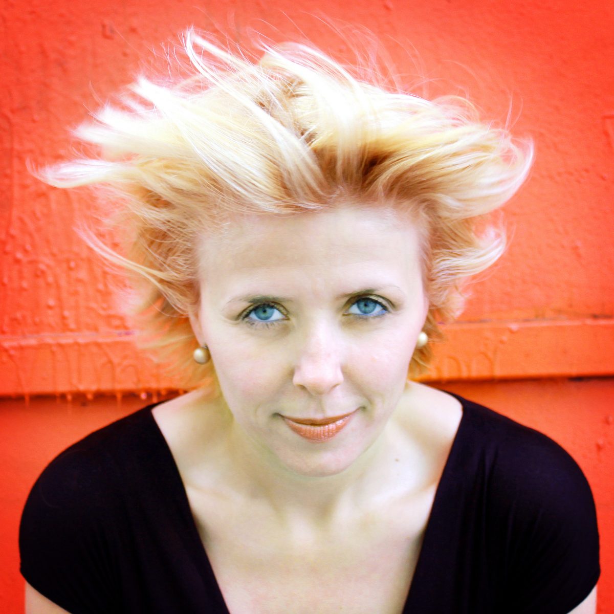 CLARA CERNAT (violonist) Biography